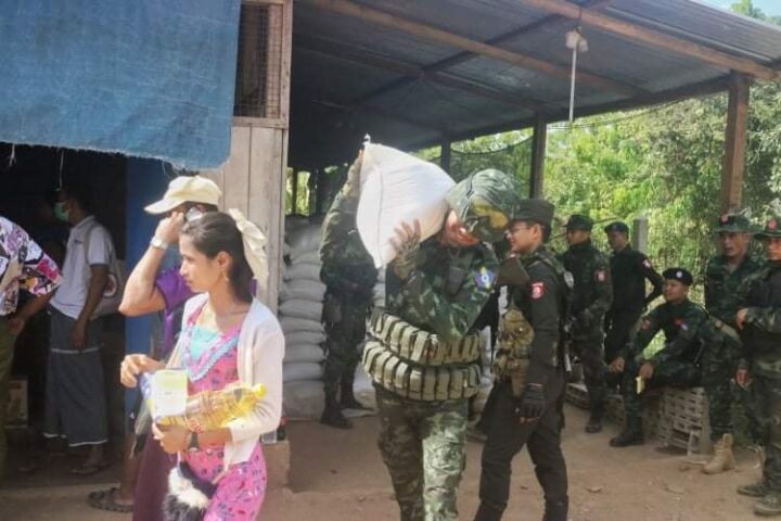 NMSP ထိန်းချုပ်နယ်မြေ ရေးချောင်းဖျားရှိ ကျေးရွာ ၁၁ ရွာကို ဆန်နှင့ ...