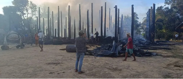 Junta kills eight civilians and burns down 34 houses in Katha » Myanmar ...